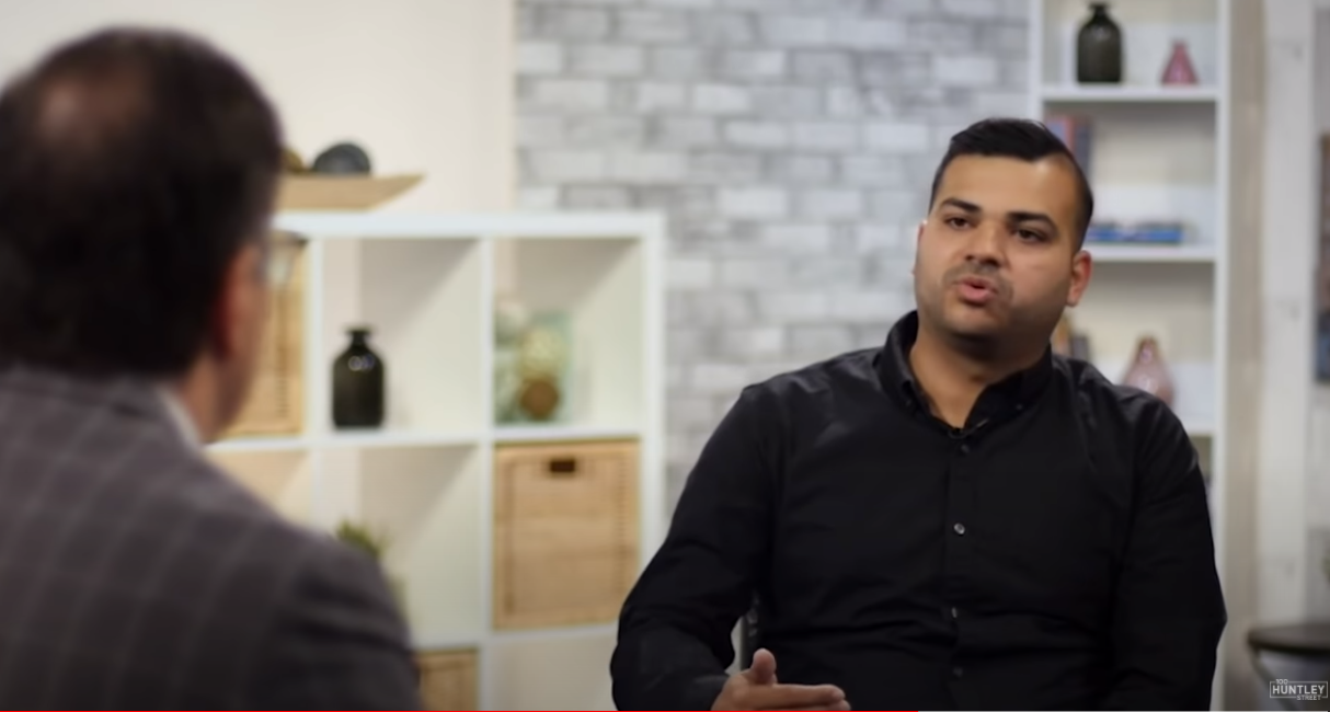 Muslim Weeps over Jesus’ Crucifixion & Converts to Christianity ...